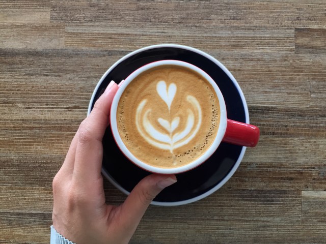 Mengenal Magic Coffee Latte yang Sedang Tren | kumparan.com