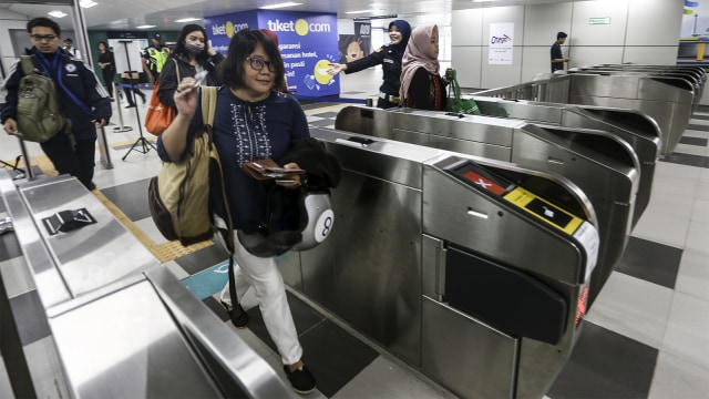 Sempat Bermasalah, Mesin Tap In dan Tap Out MRT Normal Lagi | kumparan.com