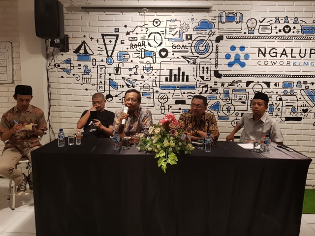 Mahfud MD: Pemilu Banyak Kejutan, Semoga Warga Indonesia Rasional ...