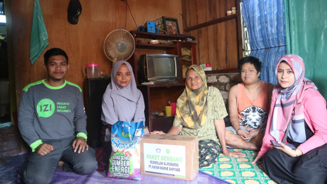 Karyawan PT. Kayan Marine Shipyard Salurkan Bantuan Bersama IZI ...