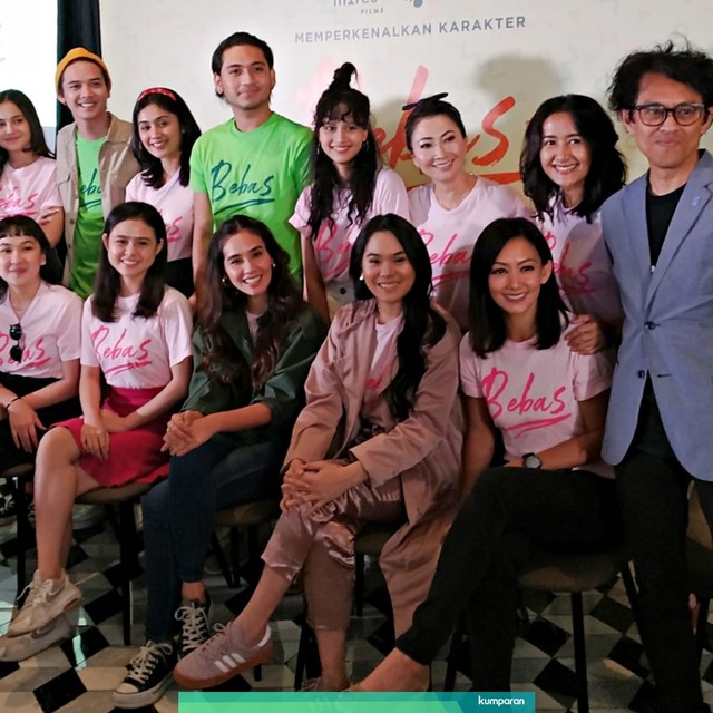 Miles Films Rilis Poster Film 'Bebas' | kumparan.com