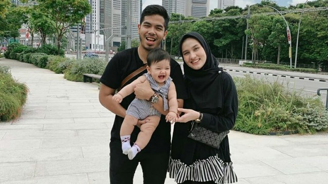 7 Pose Menggemaskan Freya, Anak 'Selebgram' Dwi Handa | kumparan.com