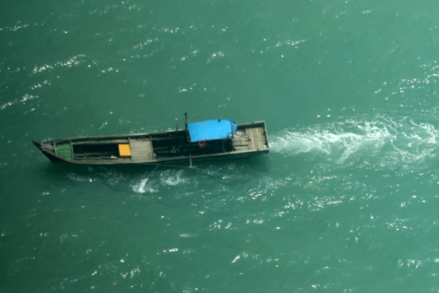 Trawl di Perairan Indonesia: Mekanisme, Jenis, dan Dampak pada ...