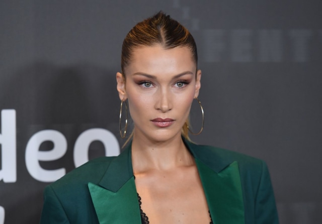 Uniknya Morning Routine Bella Hadid, Minum Obat Herbal hingga ...