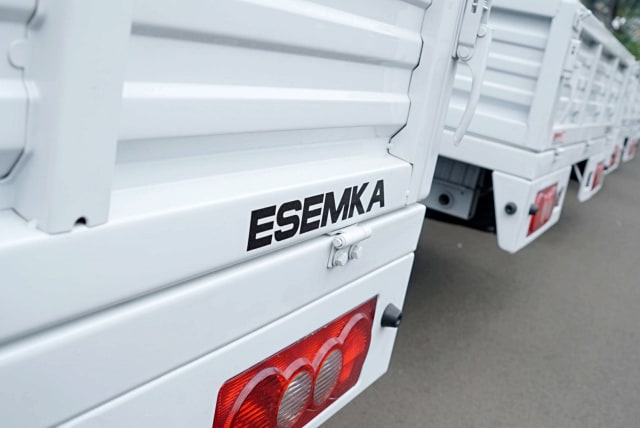 Logo Baru Esemka Mirip Merek Mobil Pabrikan China | kumparan.com