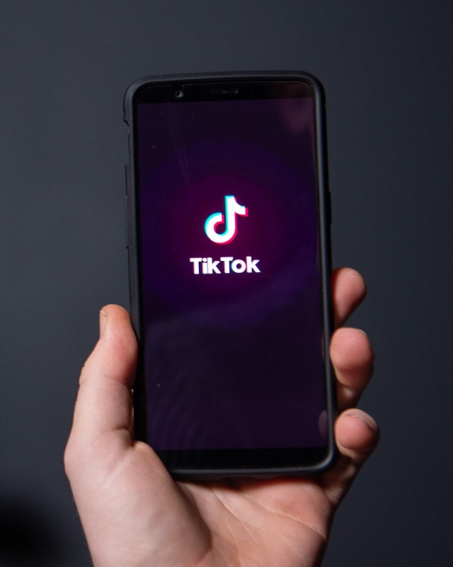 Makin Populer, Aplikasi Tik Tok Tembus 1,5 Miliar Download | kumparan.com