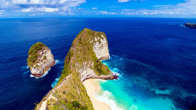 Ingin Menyeberang ke Nusa Penida? Perhatikan Hal Berikut Ini | kumparan.com