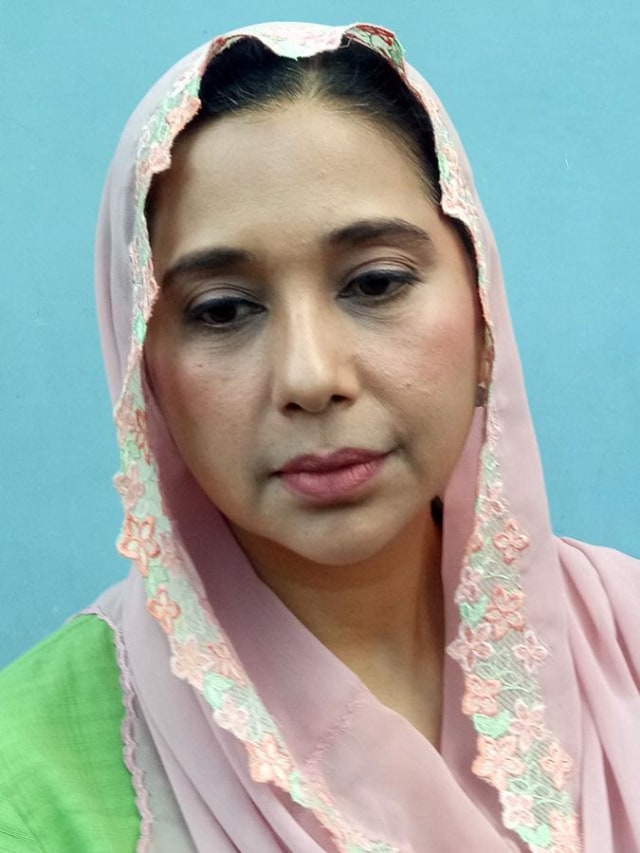 Ayu Azhari Sudah Jenguk Anaknya yang Terlibat kasus Senpi Ilegal ...