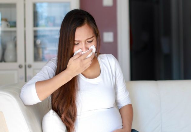 Kenapa Bersin Kadang Berbau Tak Sedap? Ini Penjelasannya | kumparan.com