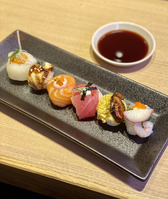 Scallop Hingga Belut, Sushi Date dengan Menu Premium Genki Sushi ...