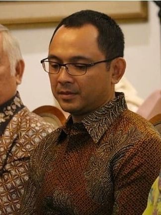 Akad Nikah Danny Rukmana dan Raiyah Gunakan Adat Bugis-Makassar ...