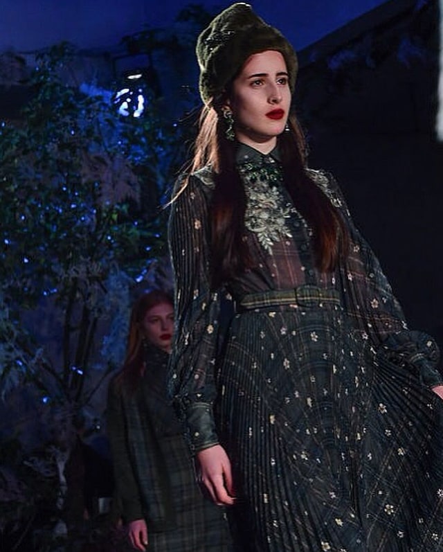 Taleedah Tamer, Perempuan Arab Saudi Pertama yang Jadi Model ...