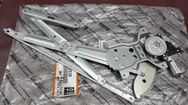 Kaca Mobil Bermasalah, Komponen Ini Bisa Jadi Penyebabnya | kumparan.com