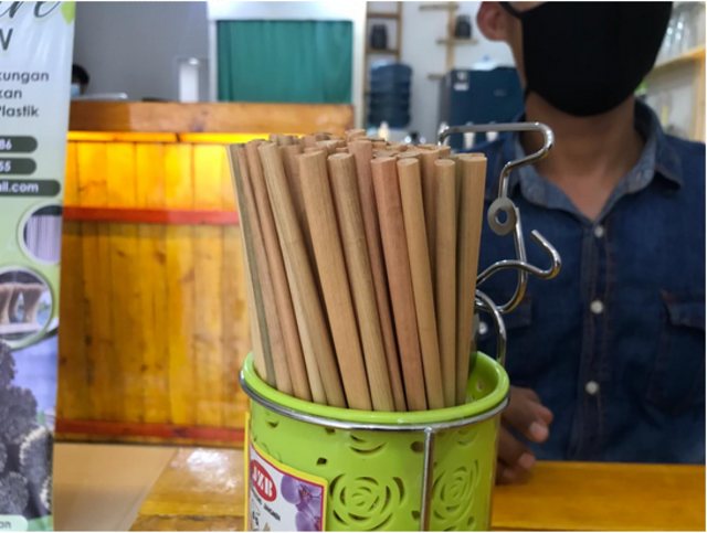 Ramah Lingkungan, Nature Borneo Galangkan Penggunaan Sedotan Rumput ...