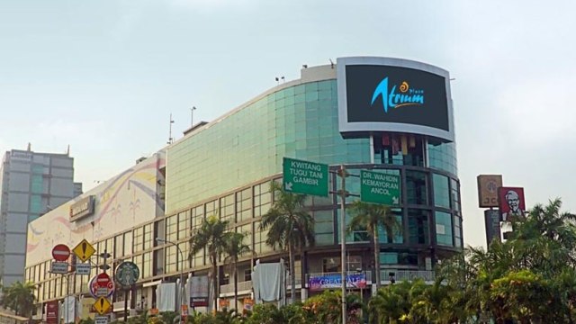 Mal Atrium Senen Tutup Sementara Imbas Demo Lanjutan | kumparan.com