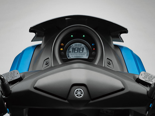 Arti Angka di Indikator Tegangan Aki Yamaha NMax | kumparan.com