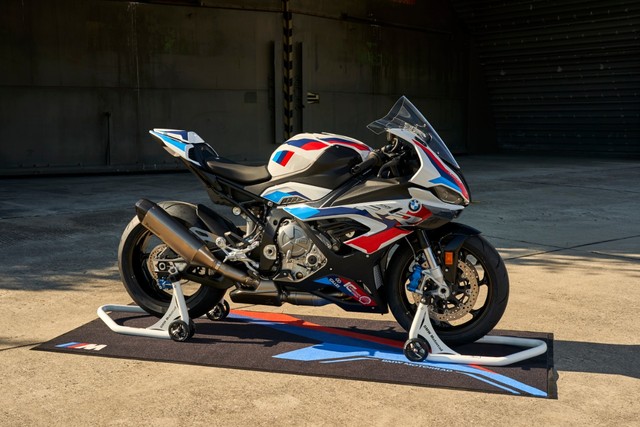 Spesifikasi BMW M100 RR yang Jadi Safety Bike MotoGP, Harganya Rp 1,6 ...