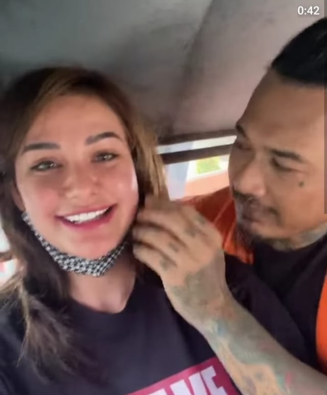Jerinx soal Video 'Cium' Mesra di Mobil Tahanan: Buat Kenangan ke Anak ...
