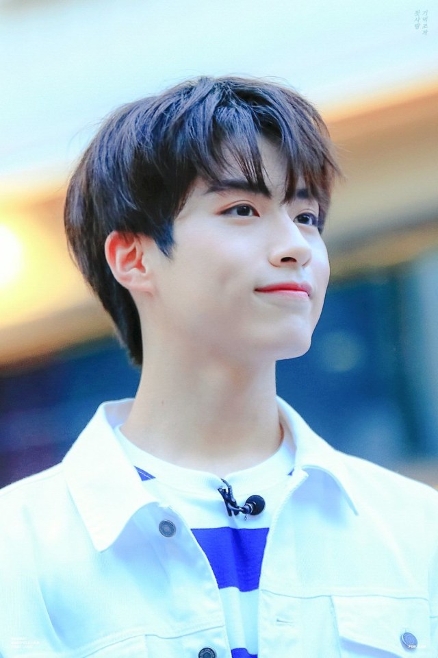 Fakta Oneus Xion, Si Maknae yang Ternyata Punya Kembaran | kumparan.com