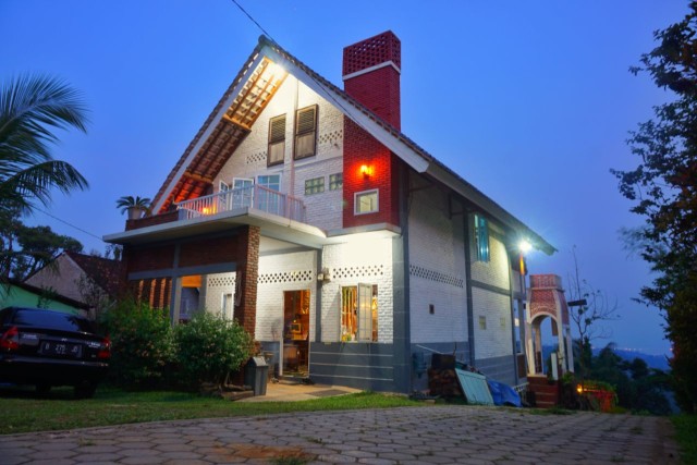 Villa Dangau Kedaung: Penginapan Suasana Puncak di Kota Bandar Lampung ...