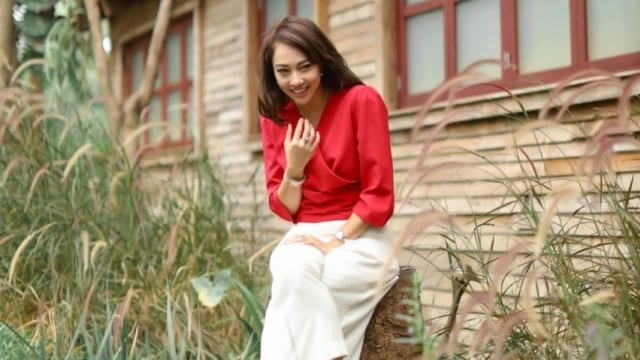 Dea Tunggaesti: Pengacara, Model, Kini Jadi Sekjen PSI | kumparan.com