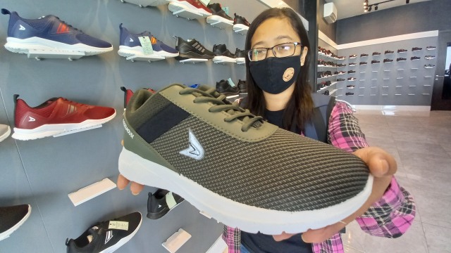 Di Tengah Pandemi, Sepatu Merek Aerostreet ini Malah Moncer | kumparan.com