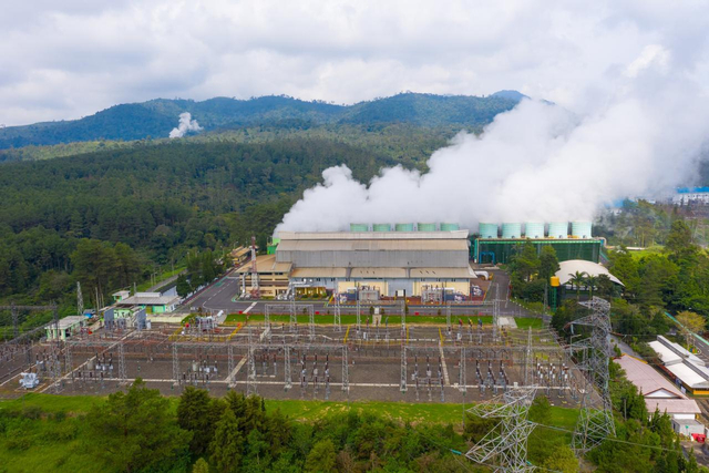 PLN Raih Renewable Energy Markets Asia Awards 2021 | kumparan.com