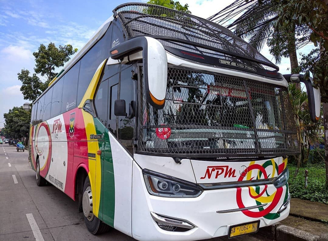 Cerita Jaring Pelindung Kaca yang Jadi Penyelamat Bus-bus Sumatera ...