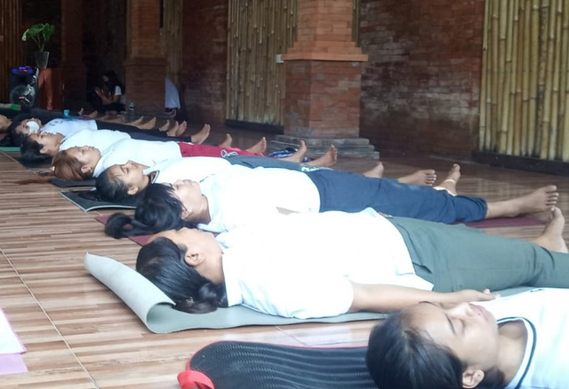 Hipnoterapi Dipopulerkan di Bali: Cara Alternatif Atasi Stres Saat ...