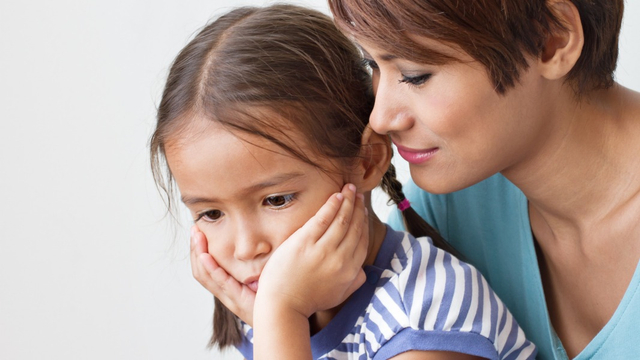Kenali dan Bantu Anak Mengatasi Rasa Cemas dengan Cara Ini, Moms ...