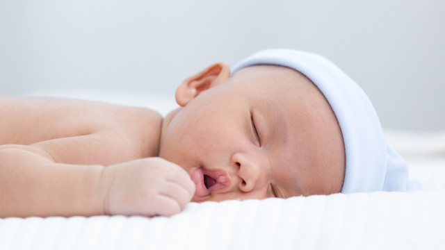 Penyebab Bayi Susah Tidur Siang dan Bagaimana Mengatasinya | kumparan.com