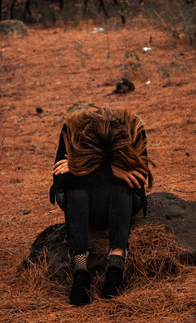 3 Puisi Galau Pendek, Indah dan Menyentuh Hati | kumparan.com