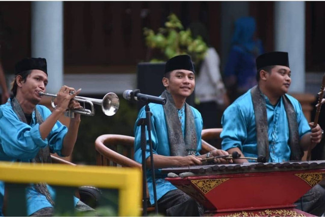 Gambang Kromong: Menjaga Budaya atau Tidak Terkesan Kuno? | kumparan.com