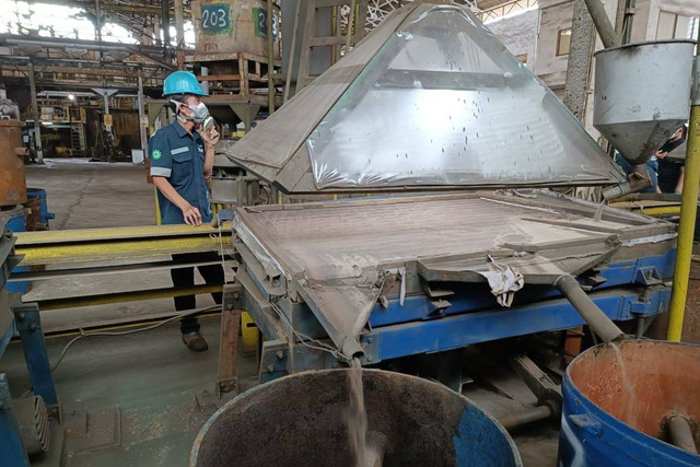 Harga Komoditas Kompak Naik: Minyak Mentah 1,7 Persen, Timah 0,8 Persen ...