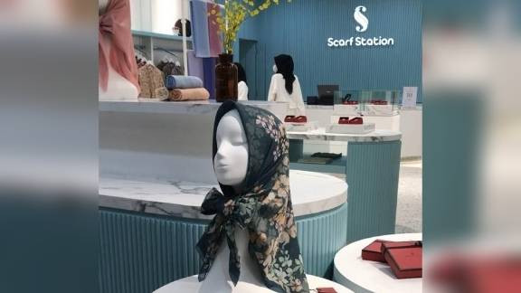 JCM Hadirkan Scarf Station, Brand yang Pakai Bahan dan Sumber Daya ...