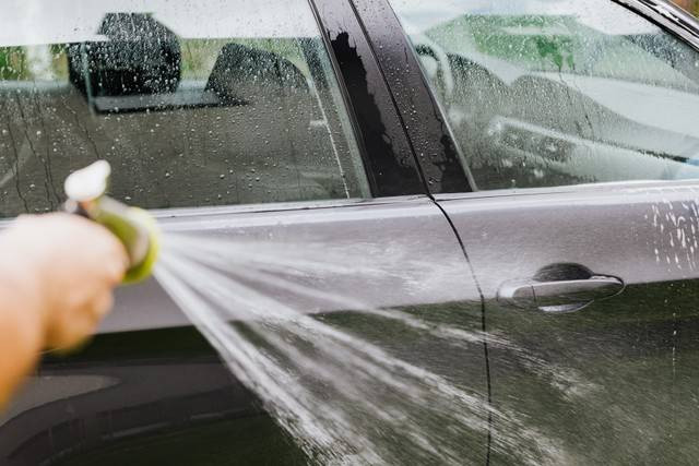 Cara Mencuci Mobil yang Benar, Pastikan Pakai Sabun Khusus Mobil ...