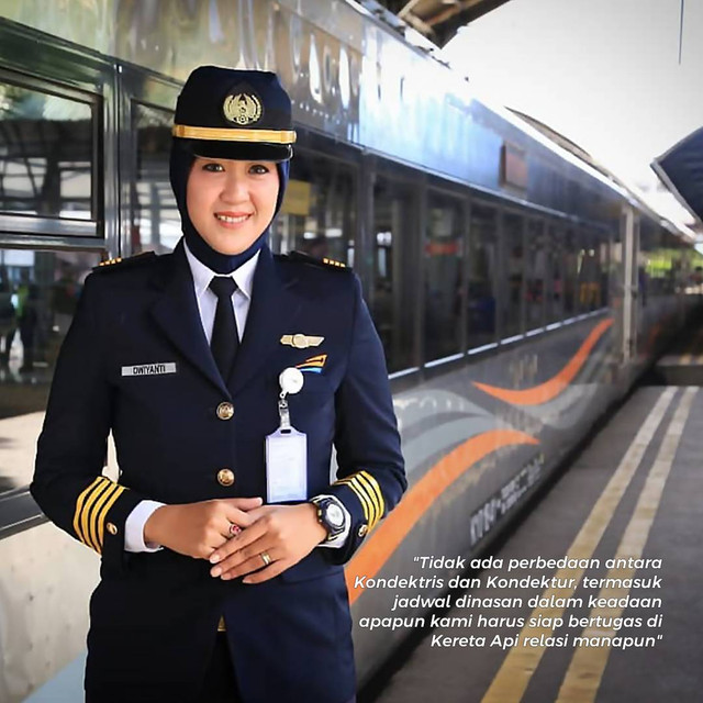 Gaji Kondektur Kereta Api, Segini Besarannya | kumparan.com