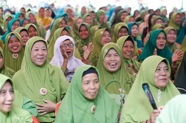 Lirik Mars Muslimat NU Lengkap dengan Maknanya | kumparan.com