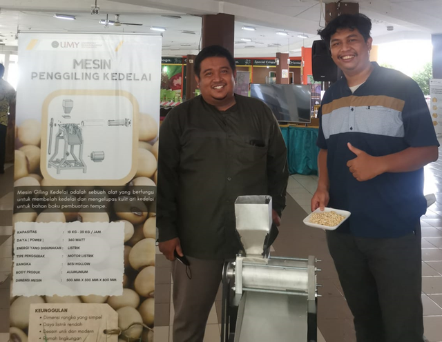 Inisiasi Usaha Tempe Pondok Pesantren Tahfidzul Quran Al- Rasyid ...