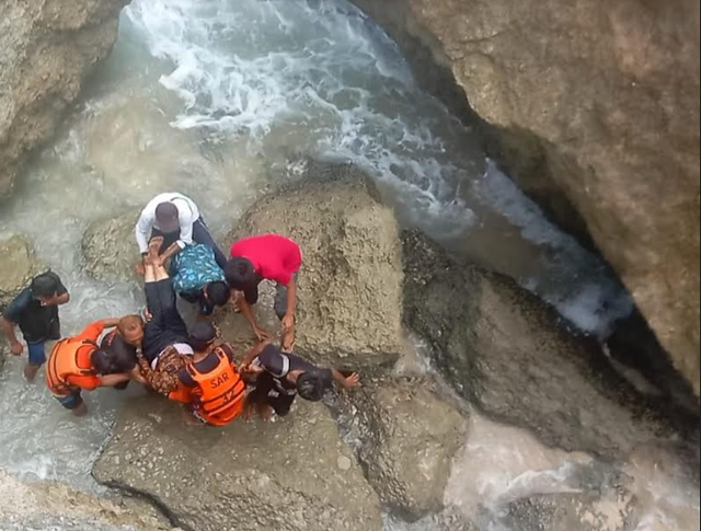 Guru Besar UGM yang Tewas Terseret Ombak di Gunungkidul: Prof Samekto ...