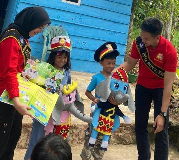 Duta Bahasa Provinsi Lampung Gelar Praktik Baik Literasi di Taman Baca ...