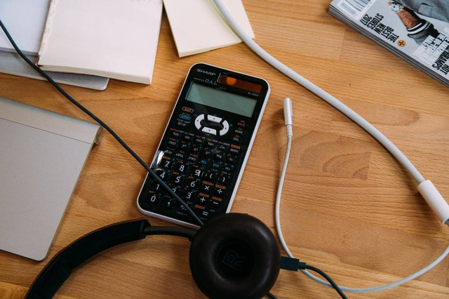 Contoh Soal C2 Matematika Sekolah Dasar: Bangun Ruang | kumparan.com