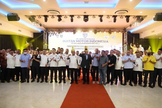 Bamsoet Lantik Rizky Faisal Jadi Nahkoda IMI Kepri 2022-2026 | kumparan.com
