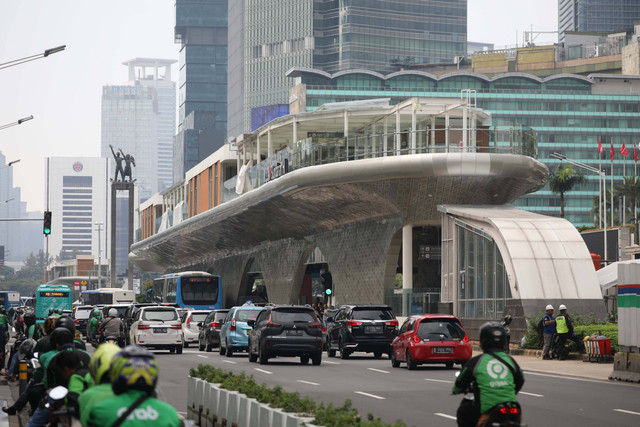 TransJakarta Jual Penamaan Halte Bundaran HI ke Astra | kumparan.com