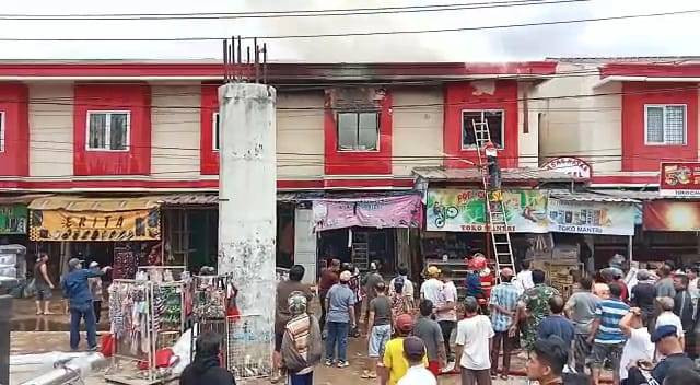 Diduga Korsleting Listrik, 3 Ruko di Pasar Natar Hangus Terbakar ...
