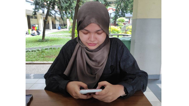 Waspada! Inilah Bahaya Penggunaan Smartphone Pada Remaja | kumparan.com