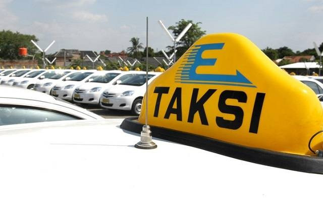 Gaet GOTO, Taxi Express (TAXI) Kembali Beroperasi dengan Mobil Listrik ...