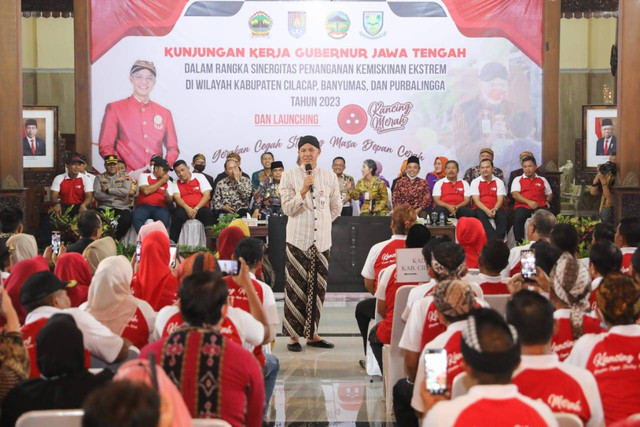 Tekan Angka Stunting di Jateng, Ganjar Launching Program 'KANCING MERAH ...