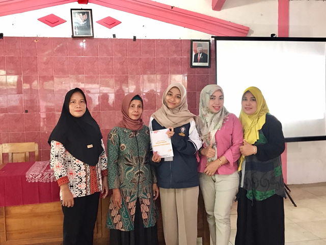 Sukseskan Kinerja Posyandu, Mahasiswa KKN TIM 1 UNDIP Berdayakan Kader Posyandu | kumparan.com