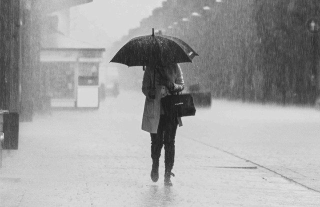 6 Filosofi Hujan yang Penuh Makna dan Inspirasi | kumparan.com